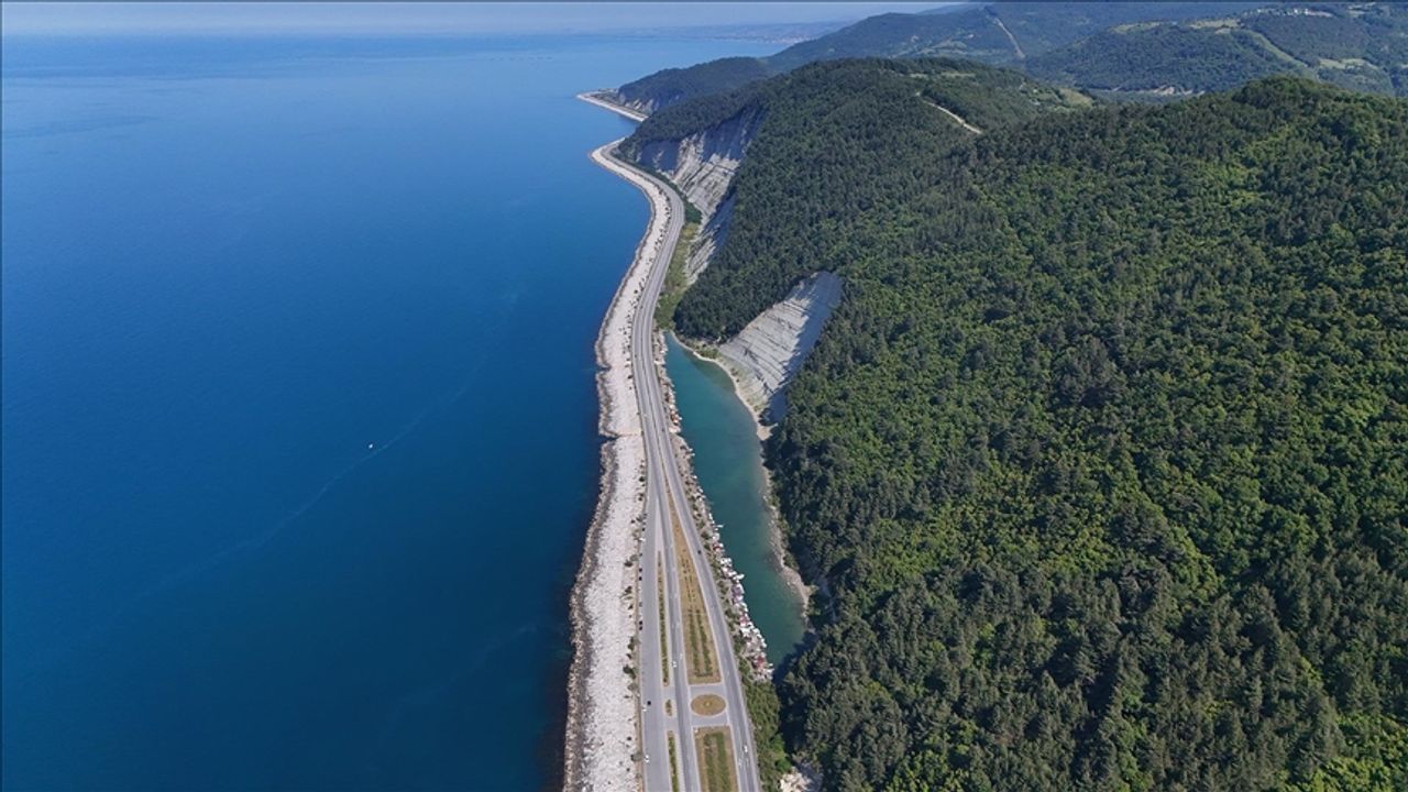 Karadeniz Sahil Yolu Manzarasıyla Büyülüyor - Ordu Yorum