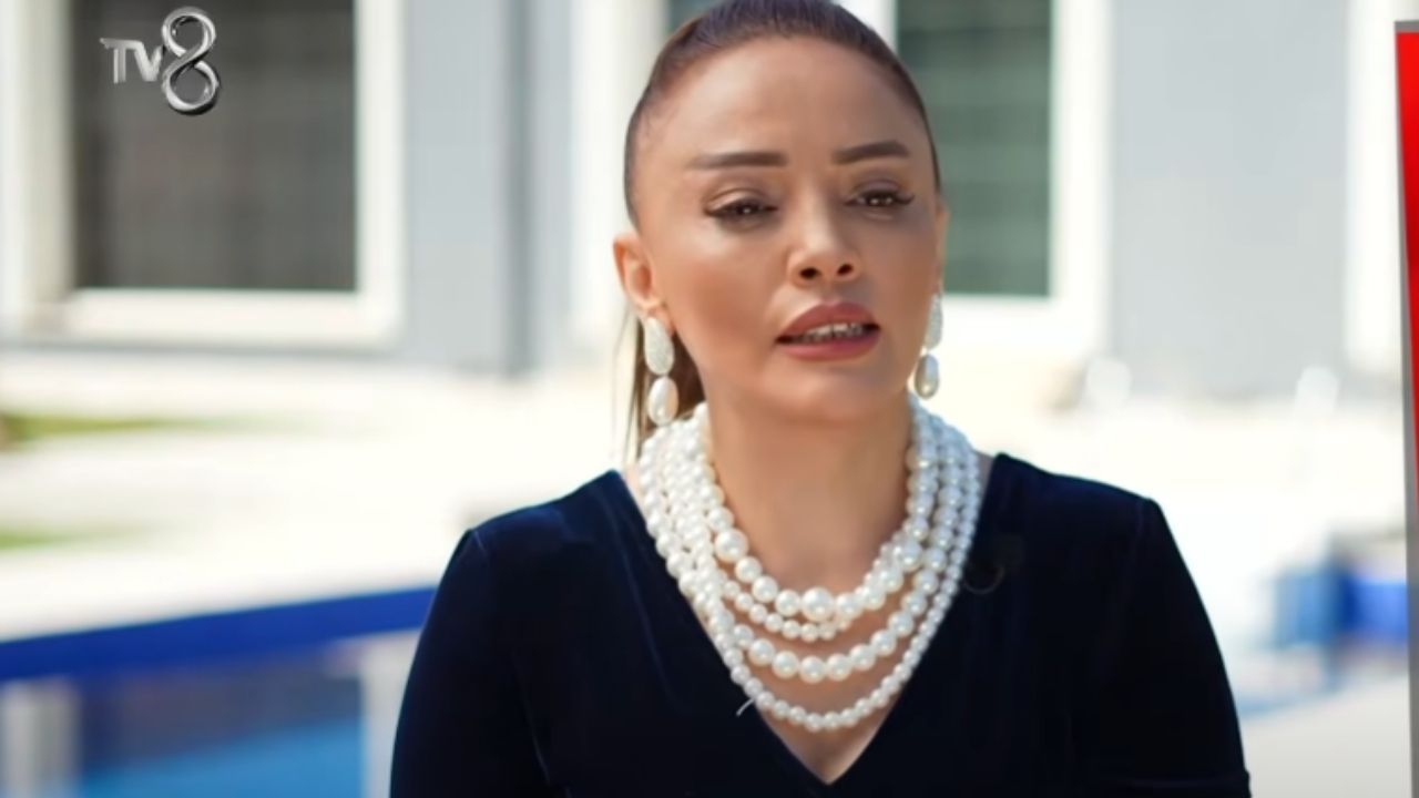 Yemekteyiz Ruha Düz kimdir nerelidir? Kaç yaşında ne iş yapıyor ve ...