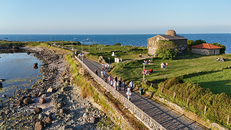 Yason Burnu Turistlerin İlgi Odağı Oldu